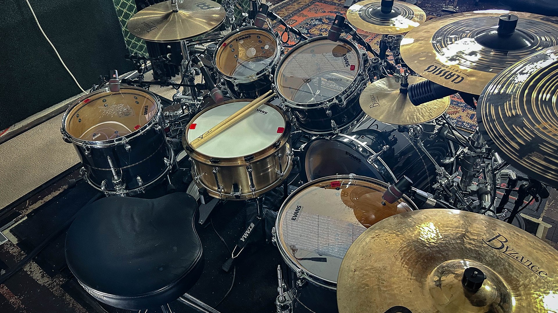 Alex Rüdinger - sE Electronics