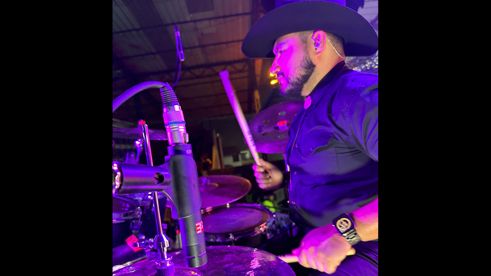 Danny Diaz - sE Electronics