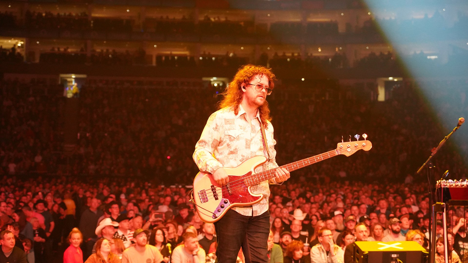 Robbie Crowell - sE Electronics