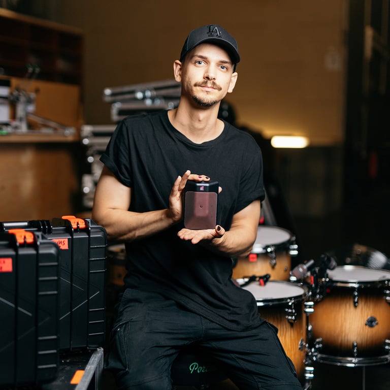 SETYØURSAILS - sE Electronics